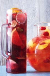Top 16 Girly Drinks For A Classy Girl’s Night Out