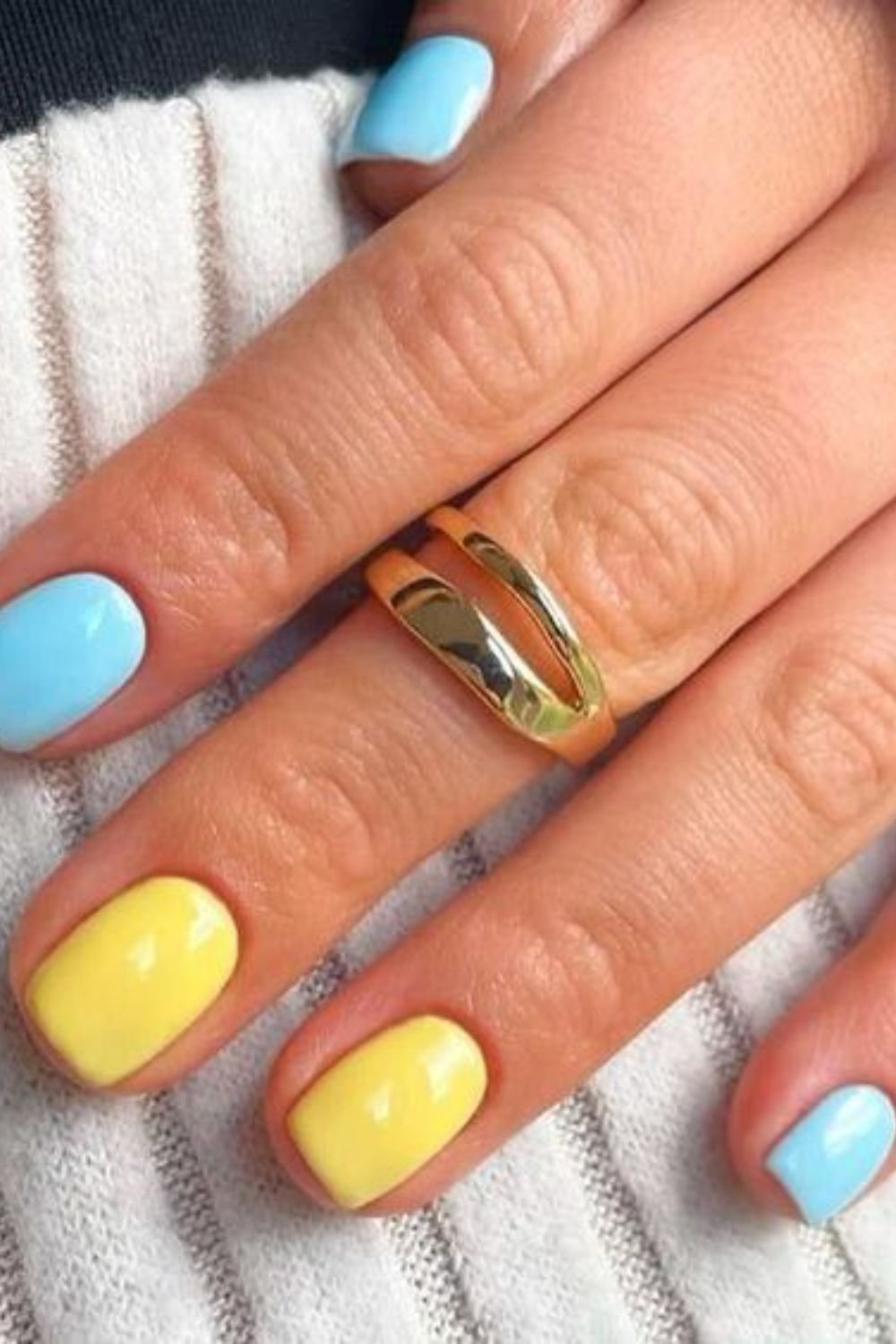 20 Stunning Fall Nail Colors To Try This Season