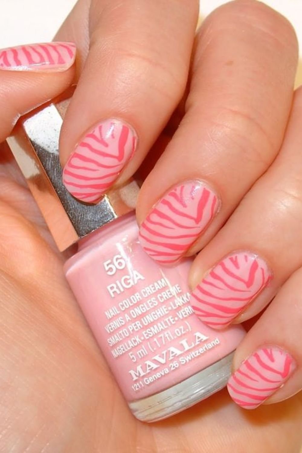18 Eye-Catching Zebra Print Nail Designs to Rock This Summer