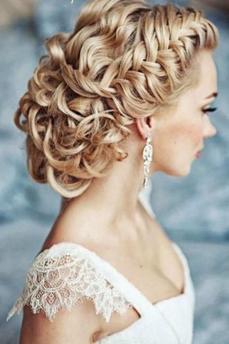 Top 25 Hairstyles For A Pageant For A Dazzling Look