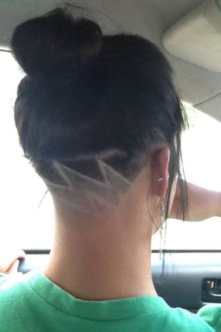 12 Trendy Lightning Bolt Haircut Ideas to Style Now