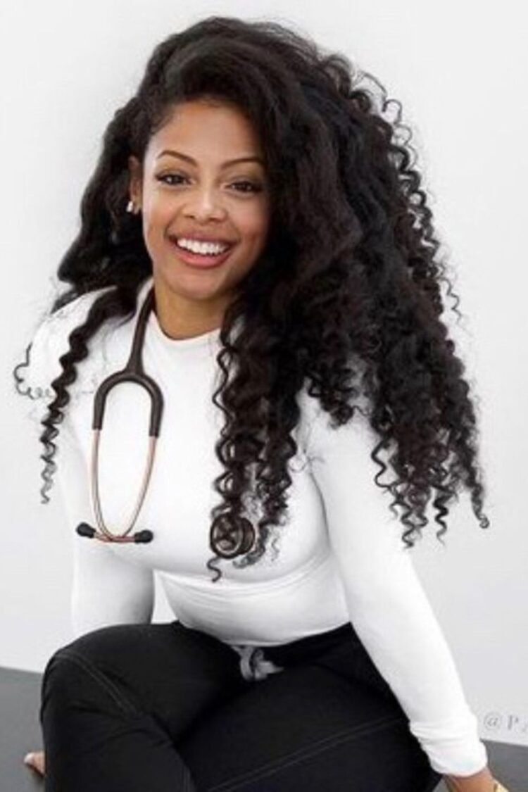 Top 12 Best Hairstyles For Nurses & Nursing Students