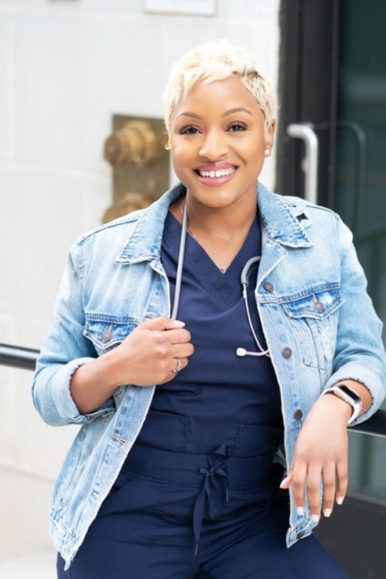 Top 12 Best Hairstyles For Nurses & Nursing Students
