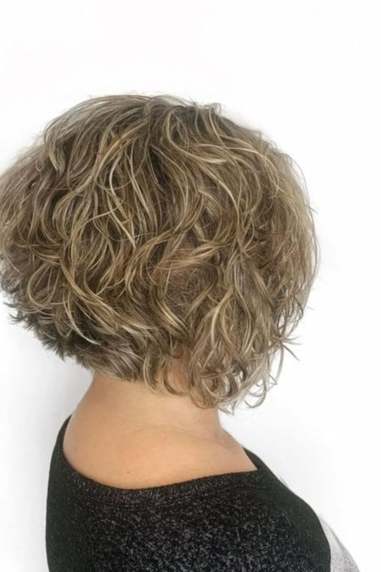 Top 13 Best Courtroom Hairstyles For Ladies To Wear