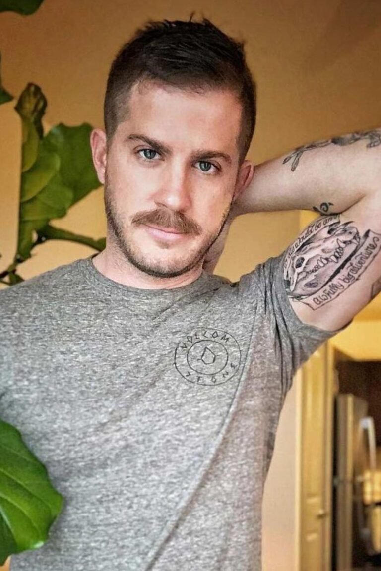Top 19 Beard Styles For Round Faces To Amend Masculine Charm