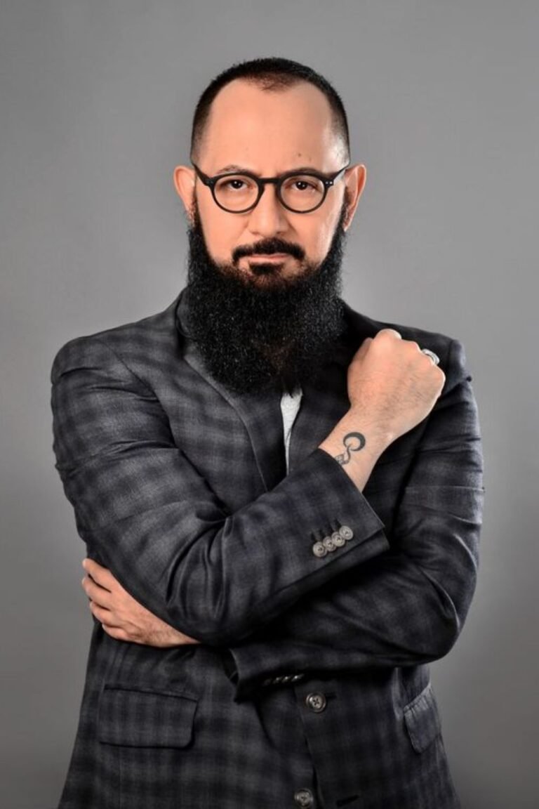 Top 19 Mexican Beard Styles Embracing Culture And Manliness