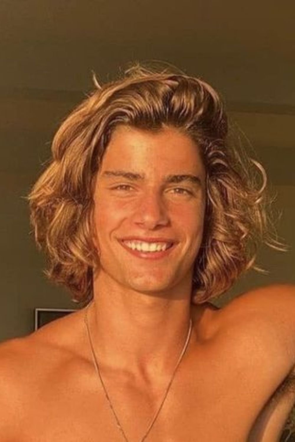 Top 20 Popular Long Hairstyles for Teenage Guys to Rock
