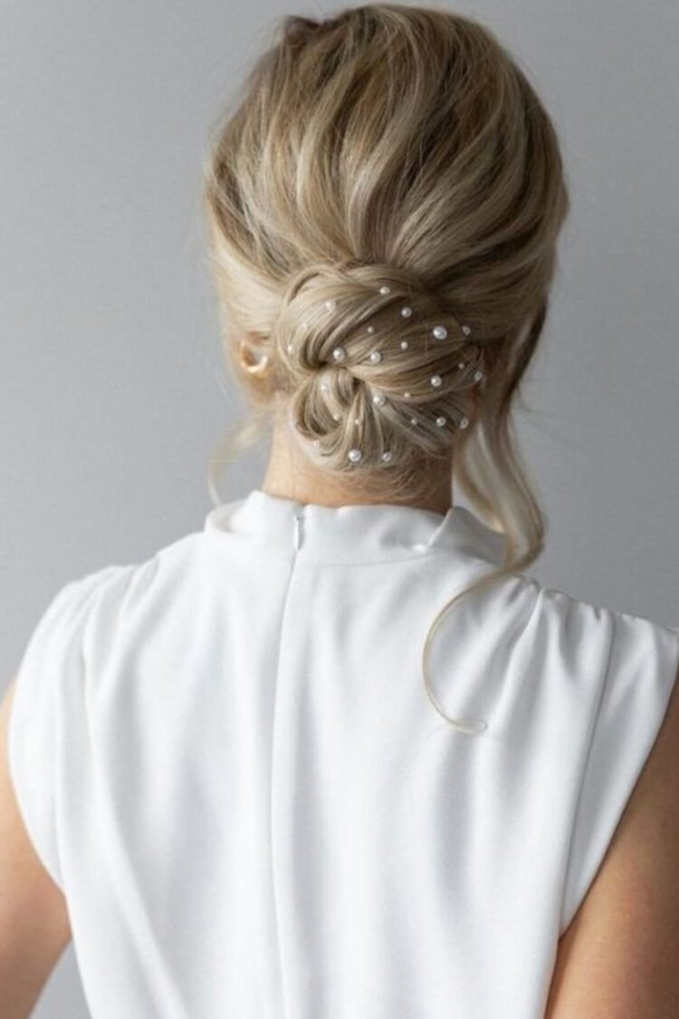 Top 18 Hairstyles For High Neck Dresses To Wear