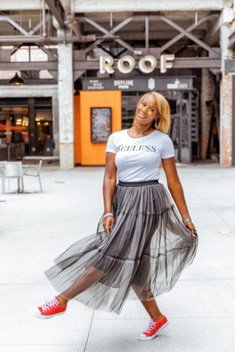 Top 15 Bowling Outfit Ideas To Wear On A Date
