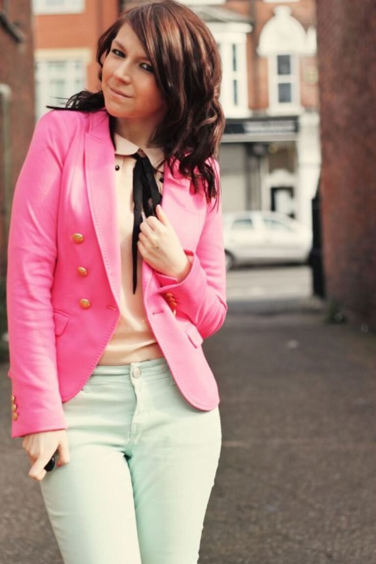 25 Chic Pink Blazer Outfit Ideas For Trendy Style