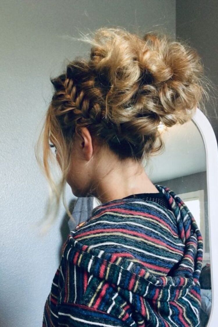 27 Warrior-Inspired Viking Hairstyles for Women