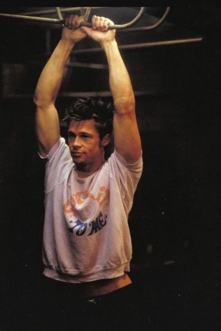 Top 9 Tyler Durden Outfit Ideas To Follow