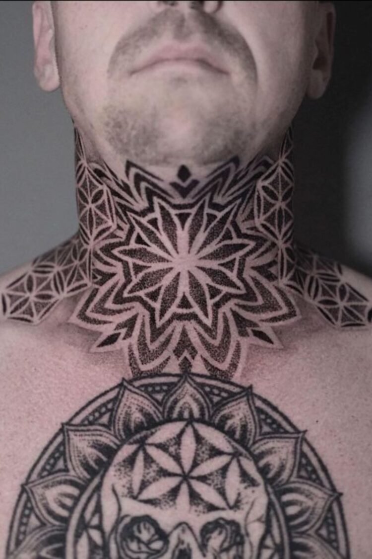 26 Celestial Star Neck Tattoo Ideas For Beauty