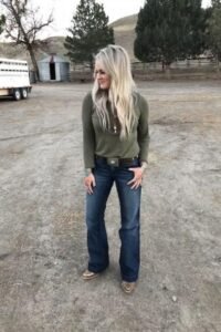 Top 16 Cute Western Outfits For Women To Get Stylish Comfort