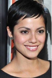 17 Tomboy Short Female Military Haircuts For Statement Look