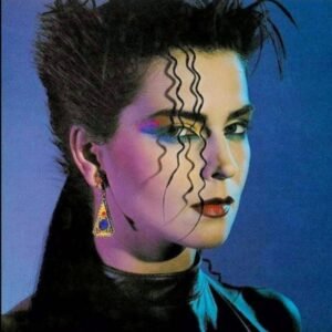 15 Stunning 80s Makeup Looks To Rock Your Glam & Retro Style