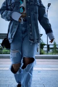 Top 15 Chic Tomboy Outfits To Redefine Cool Boyish Style