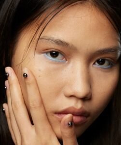 15 Transformative Eyeshadow Looks For Hooded Eyes To Try