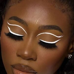 17 Rock White Eyeshadow Looks You Need to Try This Year