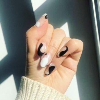 30 Top Oval Nail Designs to Inspire Your Next Manicure