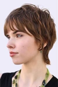20 Stylish Female Mullet Haircuts for Every Face Shape