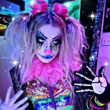 18 Bold and Fun Clowncore Makeup Ideas to Try Now