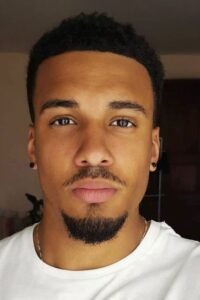 15 Disconnected Beard Styles to Master the Bold Masculine Look