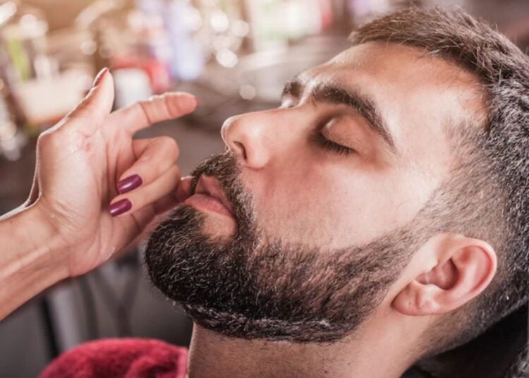 16 Chinstrap Beard Styles to Frame Your Face with Confidence