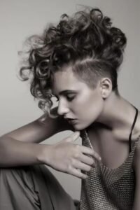 13 Faux Hawk Haircut For Women That Are Bold and Stylish