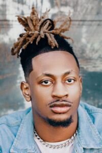 15 Loc Styles for Men That Are Low-Maintenance Yet Stylish