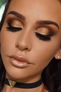 19 Top Trendy Gold Wedding Makeup Ideas To Make A Statement