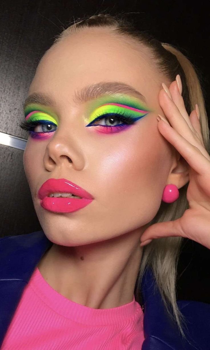 16 Punk Makeup Looks For Women For Fierce & Fearless Vibes