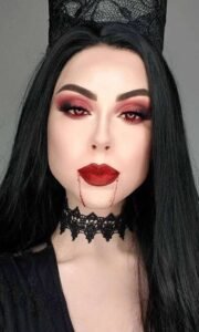 23 Must-Try Vampire Makeup Halloween Ideas This Season