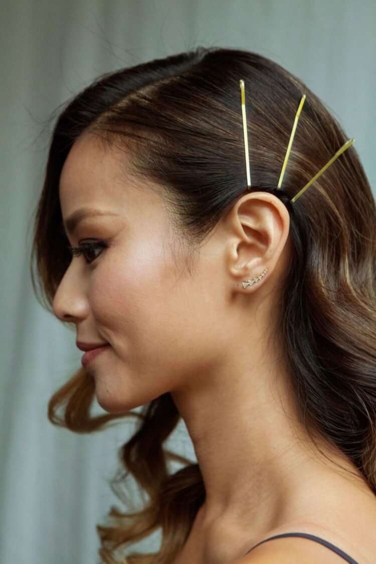 13 Bobby Pin Hairstyles That Are Chic and Easy to Create