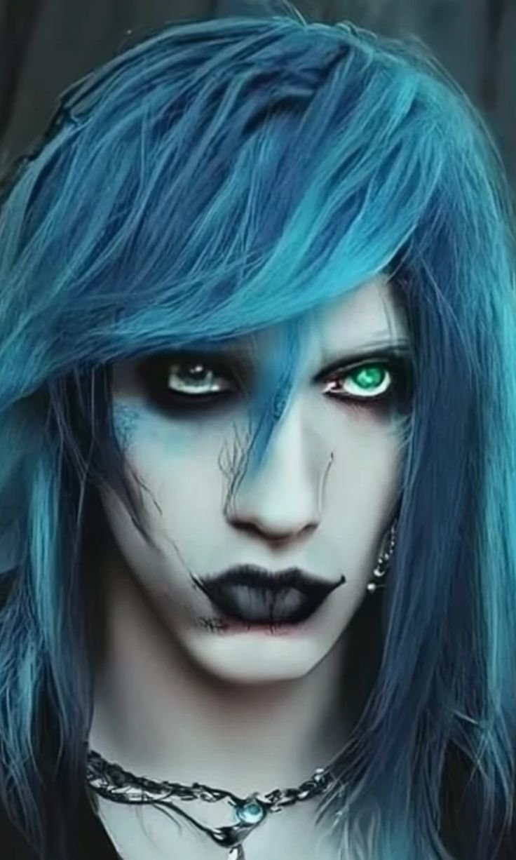 23 Must-Try Vampire Makeup Halloween Ideas This Season