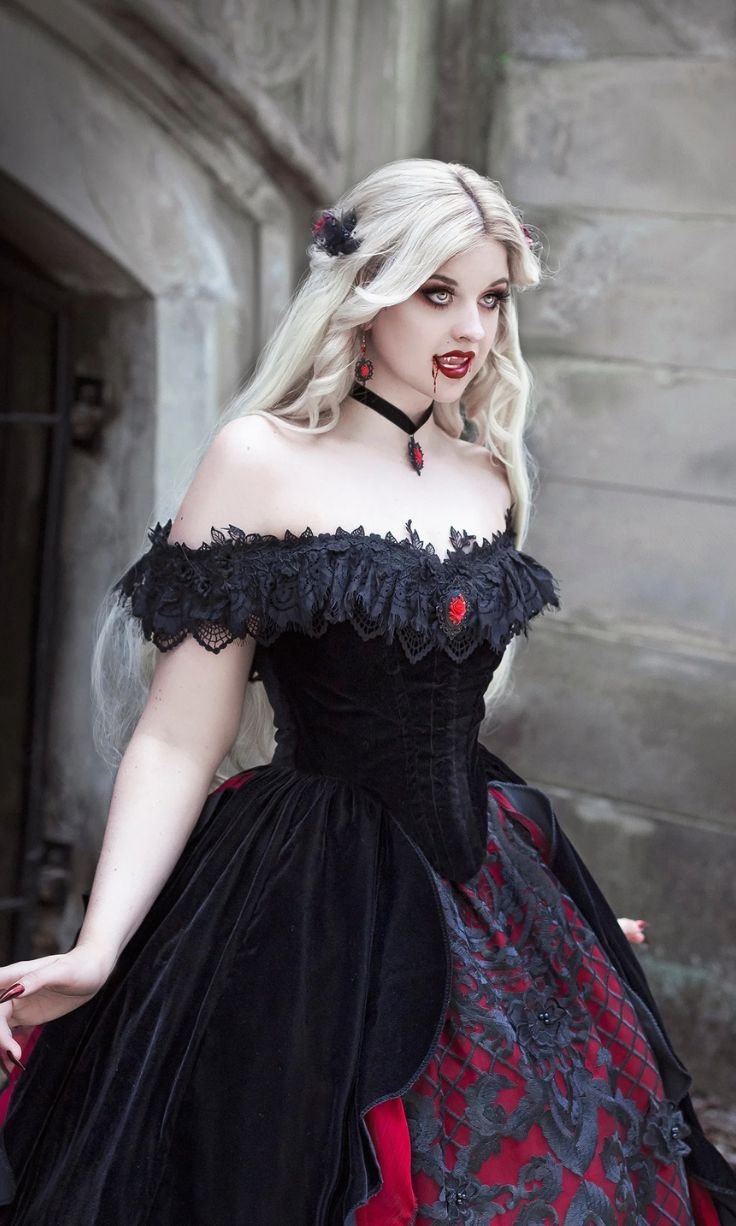 23 Must-Try Vampire Makeup Halloween Ideas This Season