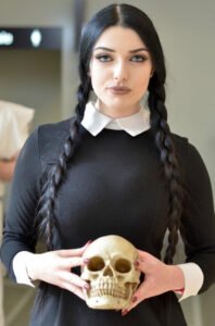 17 Halloween Hairstyles That’ll Complete Your Costume Look