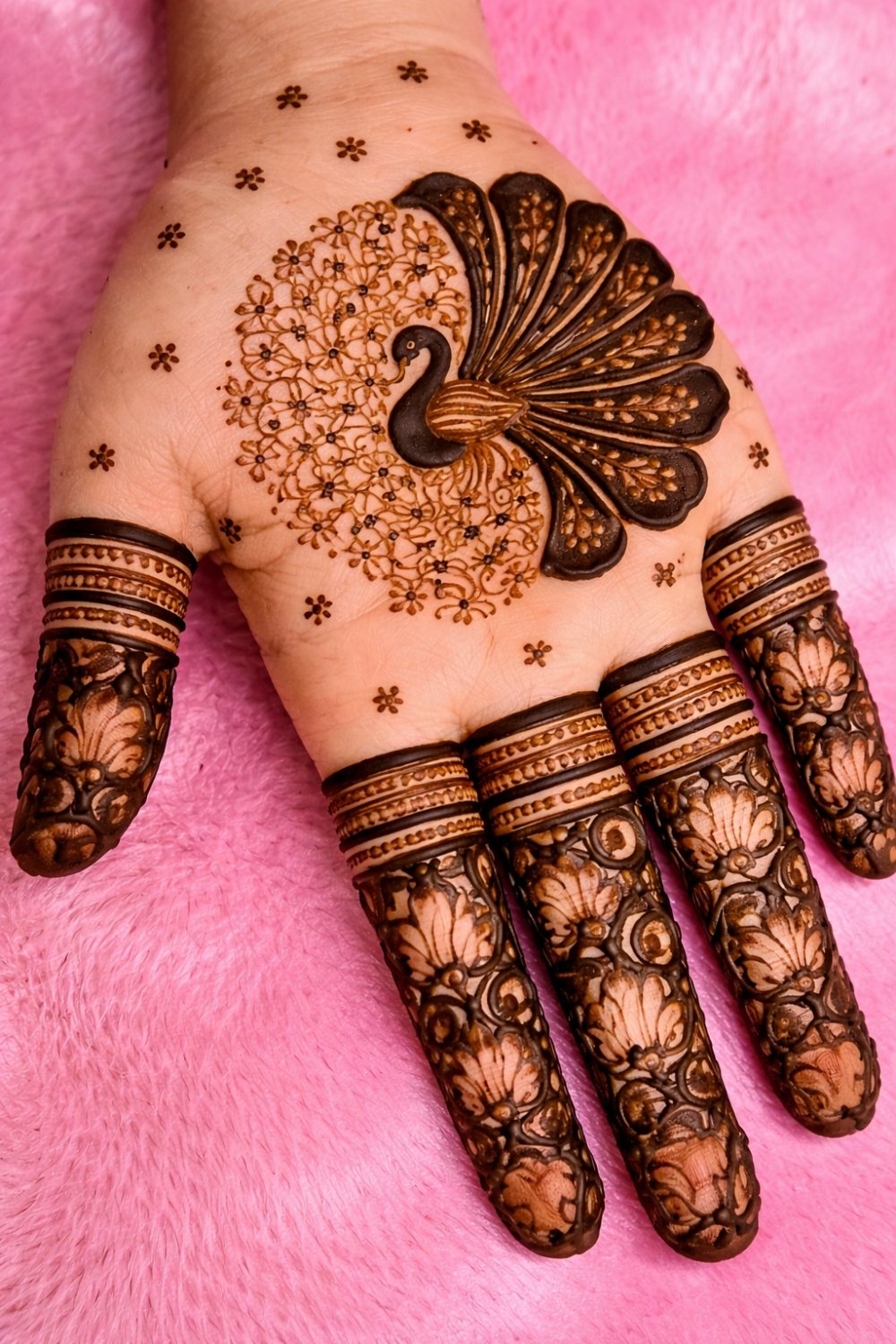16 Top Peacock Mehndi Designs For Girls with Stunning Details